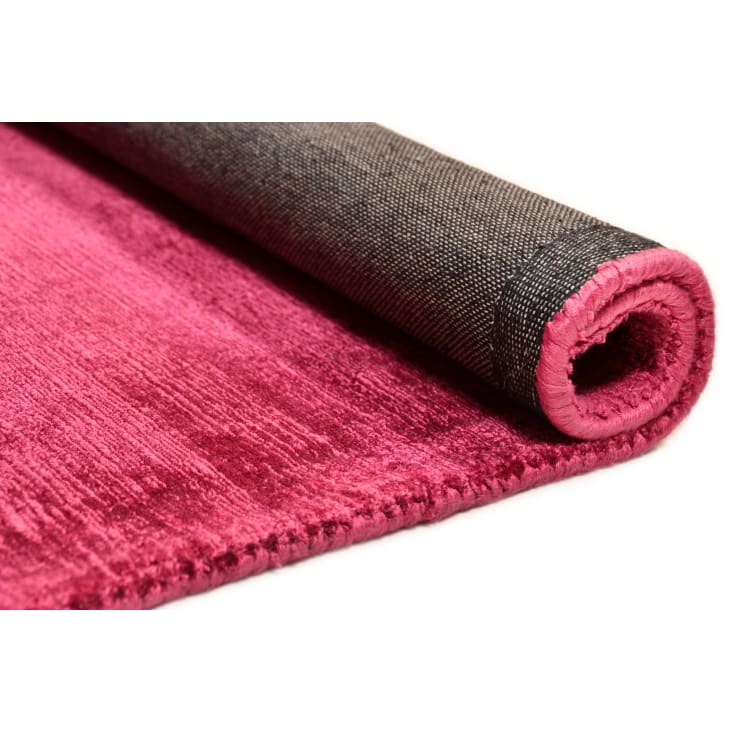 Handgewebter Teppich aus Viskose - Beere - 140x200 cm SHINE | Maisons ...