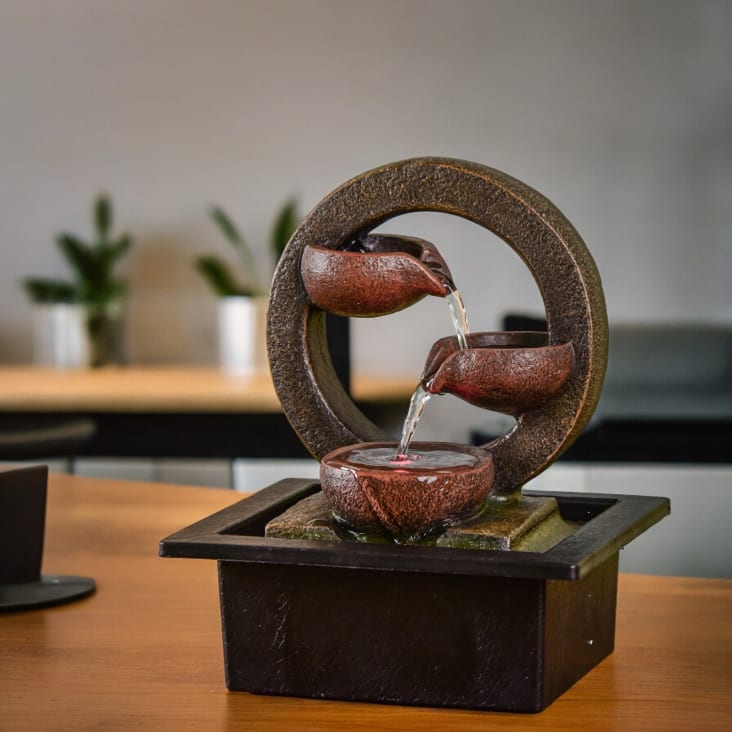 Fuente zen de interior en resina marrón - h25 Terai | Maisons du Monde