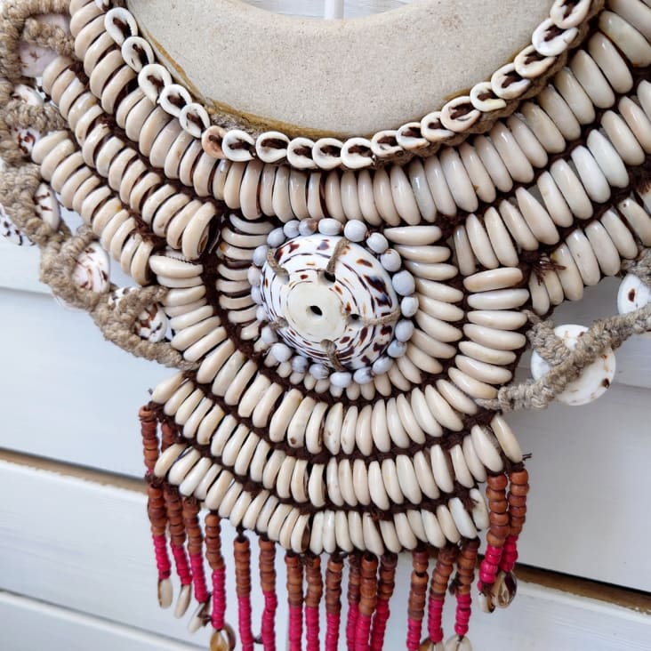 Authentische Statue aus Kaurimuschelaus Muscheln und Stein, 32x72 cm ...