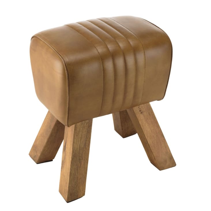 Taburete acolchado de cuero marrón y patas de madera de mango Marcel ...