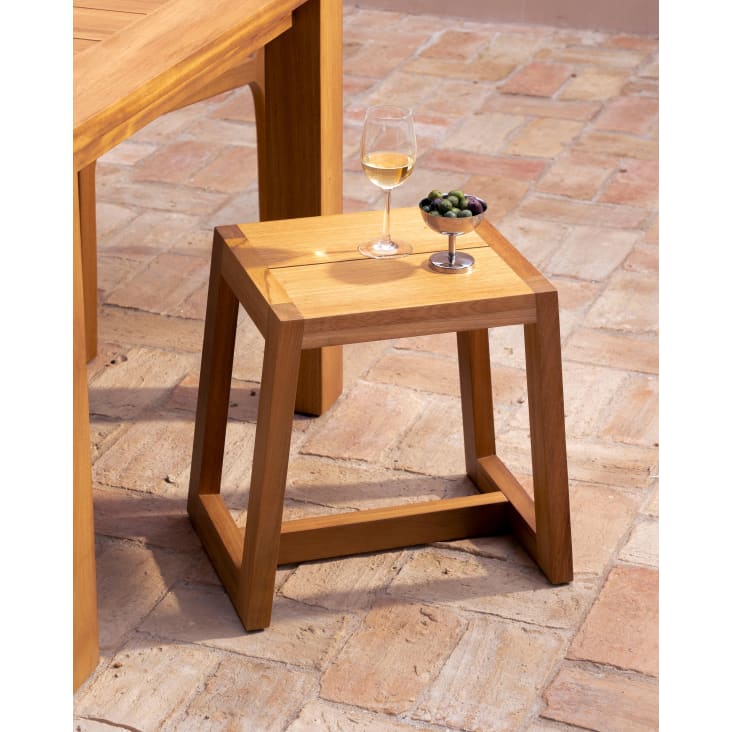 Outdoor-Hocker aus nachhaltigem Iroko-Holz Carlo | Maisons du Monde