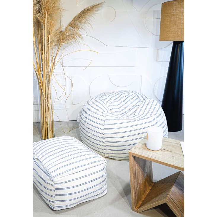 Pouf déhoussable en lin rayé bleu | Maisons du Monde