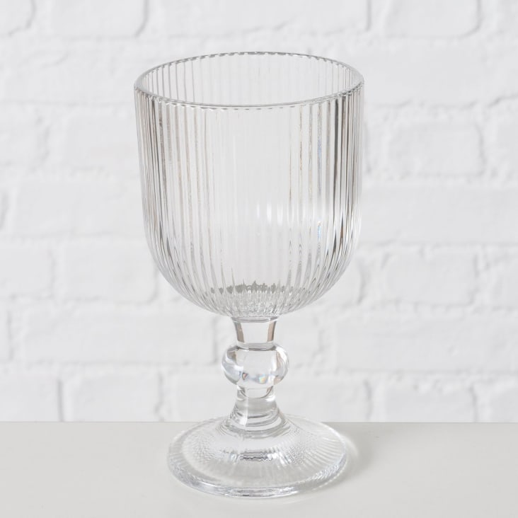 Verre à vin en verre strié 35cl | Maisons du Monde