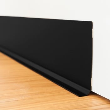 Rodapiés adhesivos de PVC: Fácil instalación y estilo moderno | Maisons ...