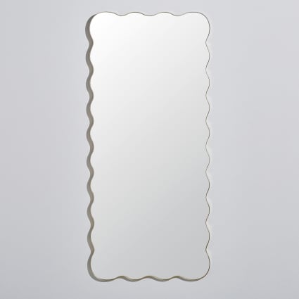 Grote rechthoekige golvende spiegel in verguld staal, 70x160 Ullo ...