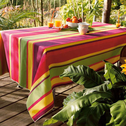 Nappe carrée rose 150x150 en polycoton enduit Striber | Maisons du Monde