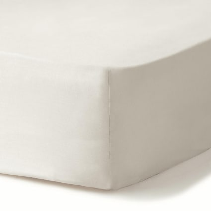 Drap housse satin lavé de coton bio grège Gaia | Maisons du Monde