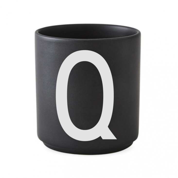 Tasse noire design letters porcelaine noir PERSONAL A-Z | Maisons du Monde