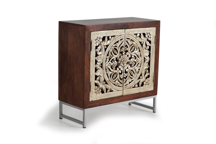 Buffet 2 portes en bois de manguier sculptée et feuille d'argent Noëlia ...