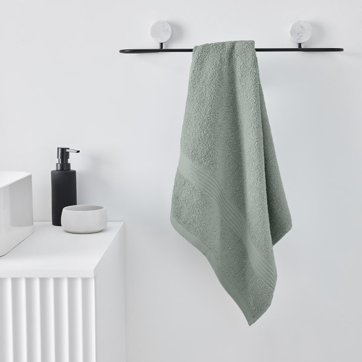 Serviette de bain uni 50x90 cm Essential | Maisons du Monde