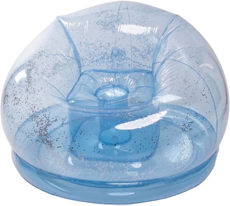 Puff hinchable gigante pvc 110x110x75cm azul | Maisons du Monde