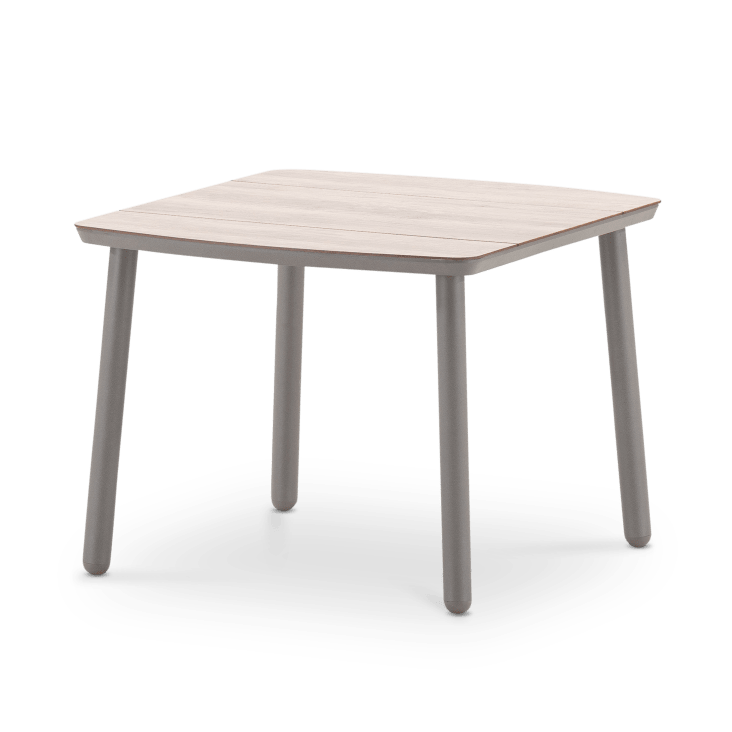 Table à manger de jardin taupé et HPL imitation bois 100x95 Matilda | Maisons du Monde